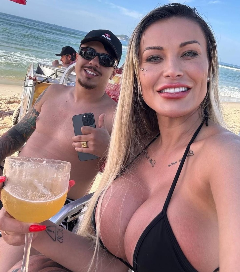 Andressa Urach apresenta novo namorado: 'Praticamente casada porque sou intensa'