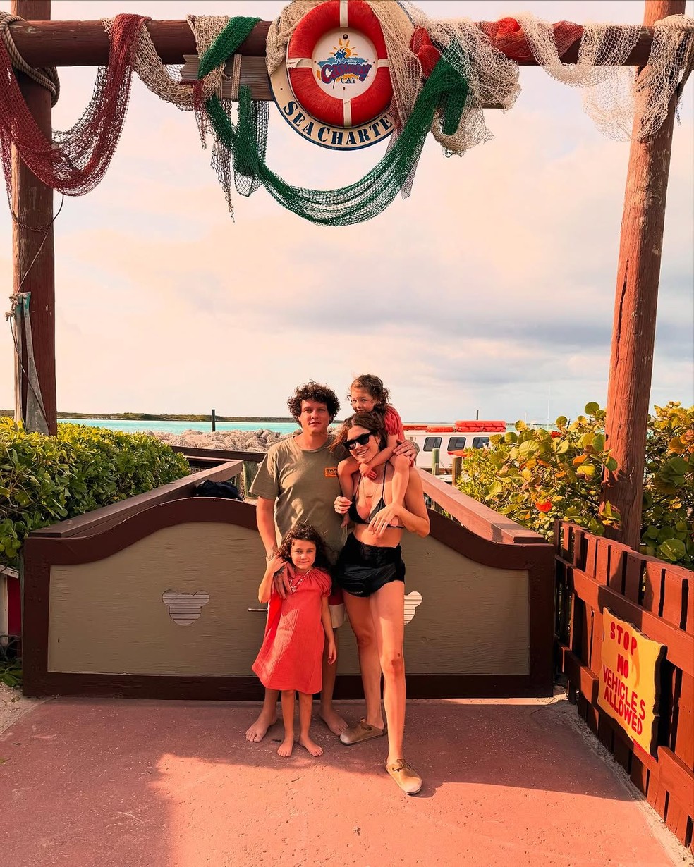 Yanna Lavigne, Julia Faria e mais famosos levam filhos a novo navio da ...
