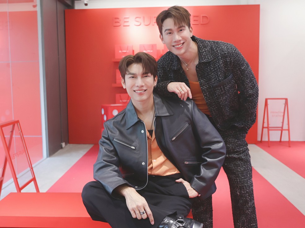 Mew Suppasit e Tul Pakorn refletem sobre fama: 'Como atores, somos ...