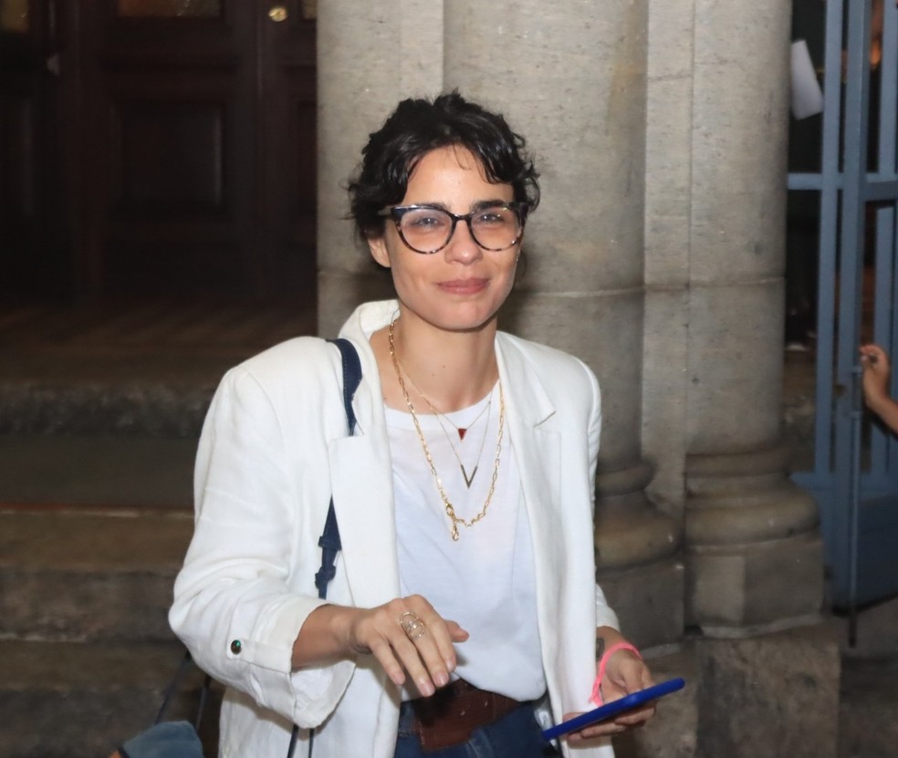 Famosos vão à Missa de Sétimo Dia de Isabel Salgado