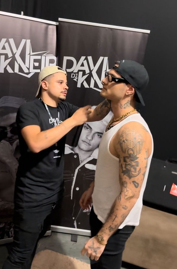 Funkeiro Davi Kneip dá carrão de quase R$ 200 mil para produtor