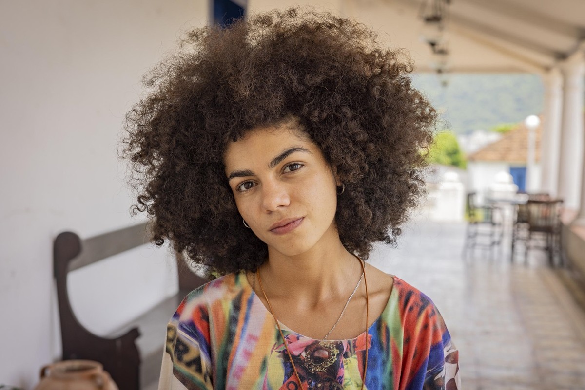 Revelação de 'Todas as Flores', Samantha Jones conquista papel ...