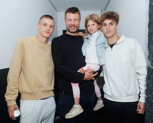 Rodrigo Hilbert avalia nova fase da paternidade com a filha caçula ...