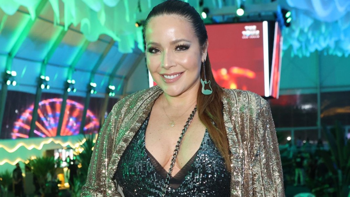 Renata Dominguez fica dividida ao curtir primeiro festival após dar à ...