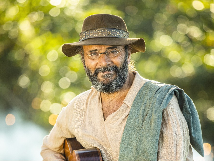 Almir Sater aparece irreconhecível em caracterização para 'Renascer'; veja