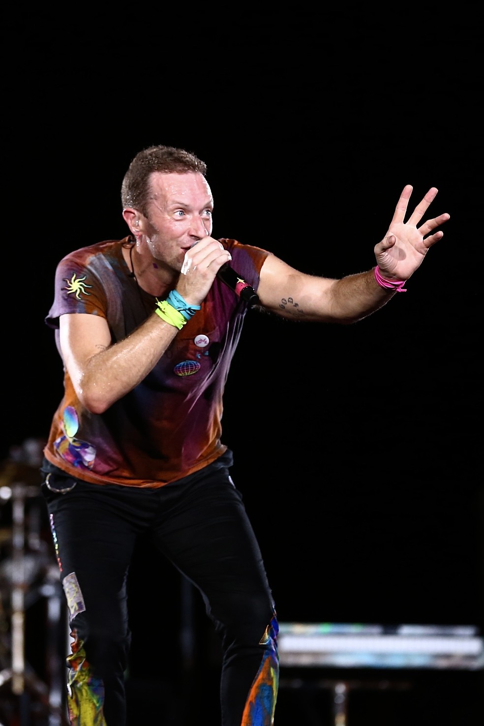 Coldplay canta com filhos de Caetano Veloso no primeiro show da turnê no Rio de Janeiro