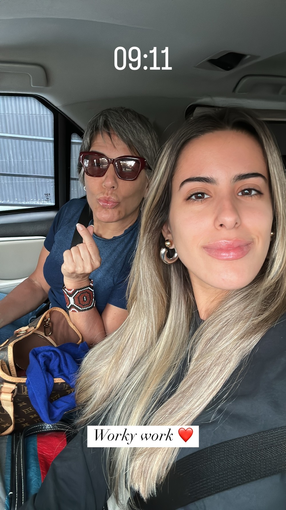 Gloria Pires mostra dia de trabalho com as três filhas: Cleo, Anttónia ...