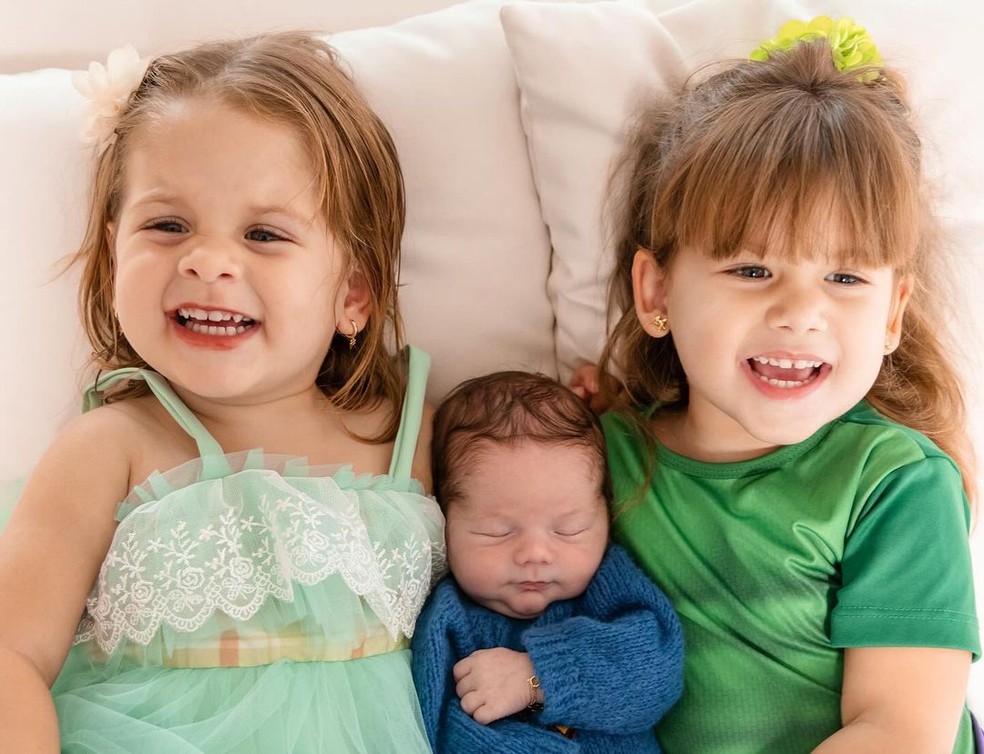 Virginia mostra ensaio dos três filhos: 'É lindo ver esse amor puro e ...