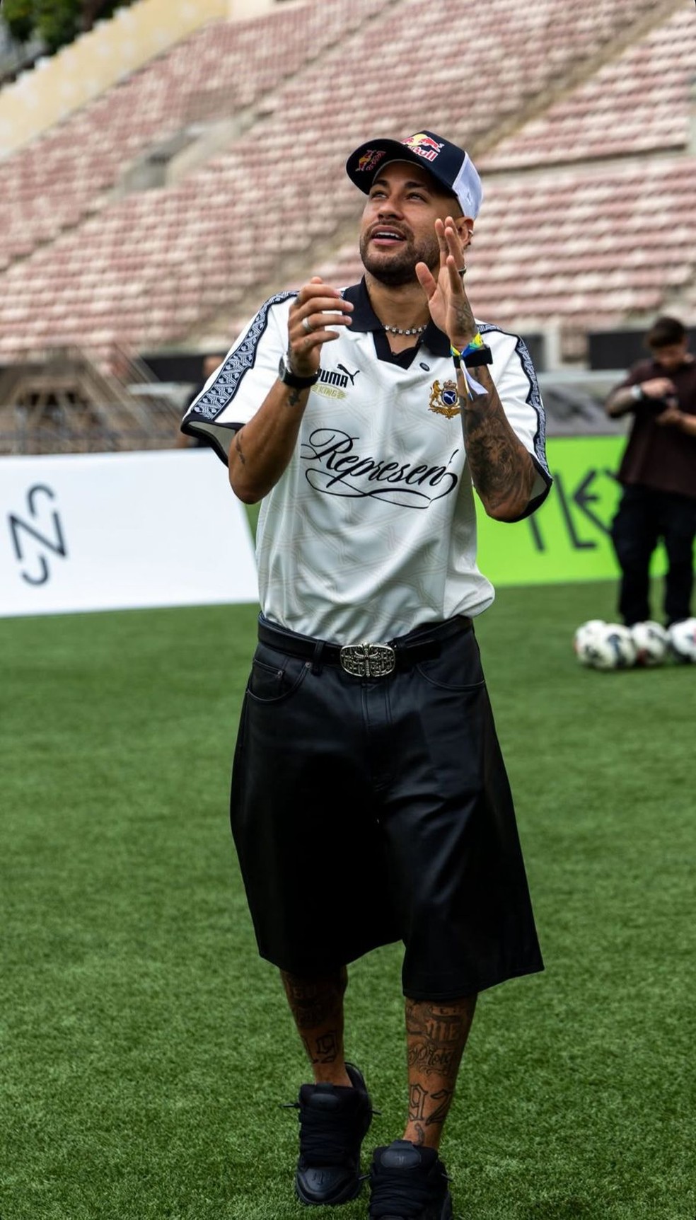 Neymar e Bruna Biancardi levam Mavie para conhecer exposição sobre a ...