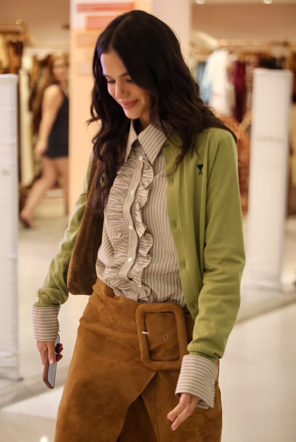 Bruna Marquezine elege look grifado de R$ 16,8 mil para consulta médica ...