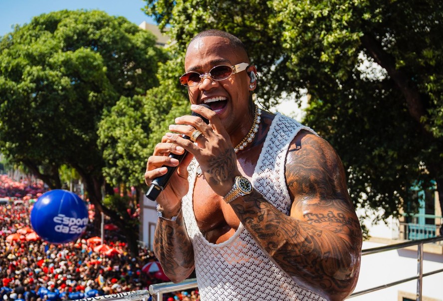 Léo Santana anima bloco no pré-Carnaval carioca neste sábado (31 ...