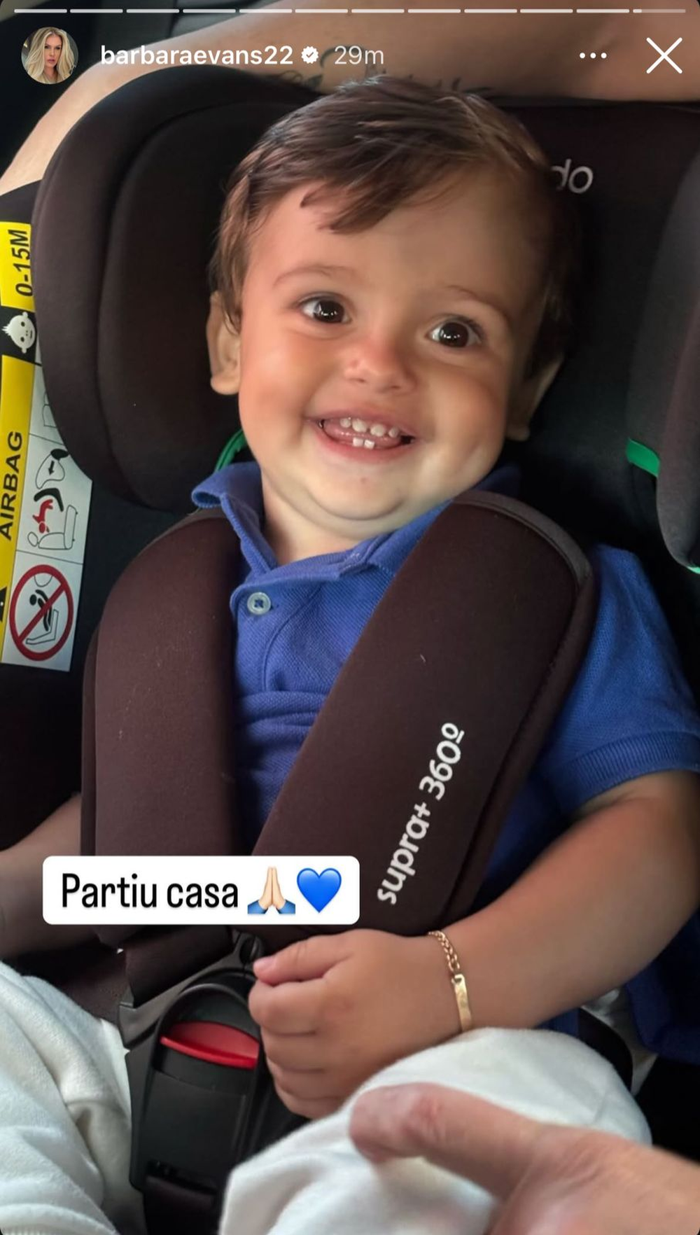 Bárbara Evans atualiza quadro do filho após menino ser picado por escorpião: 'Baita susto!'