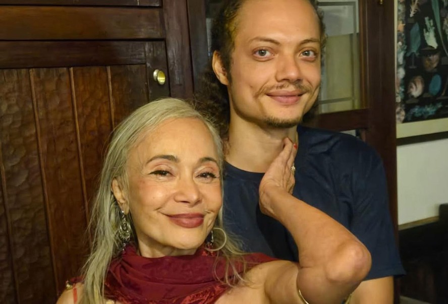 Tânia Alves exalta união com músico 49 anos mais novo: 'Não estou nem ...