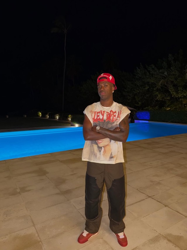 Solteiro, Vini Jr abre álbum de fotos no Rio após término com Virginia ...