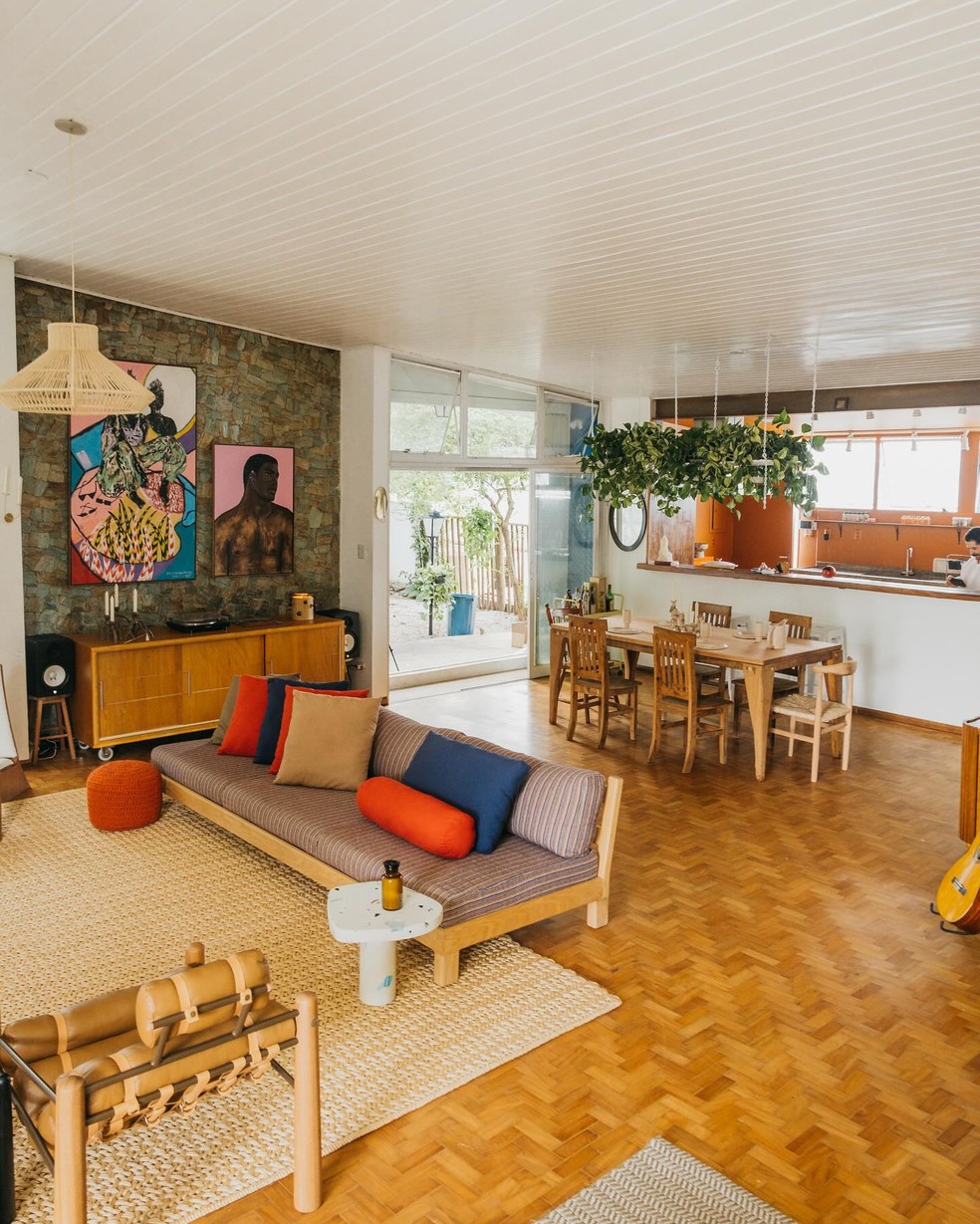 Liniker reforma casa e mostra antes e depois da decoração