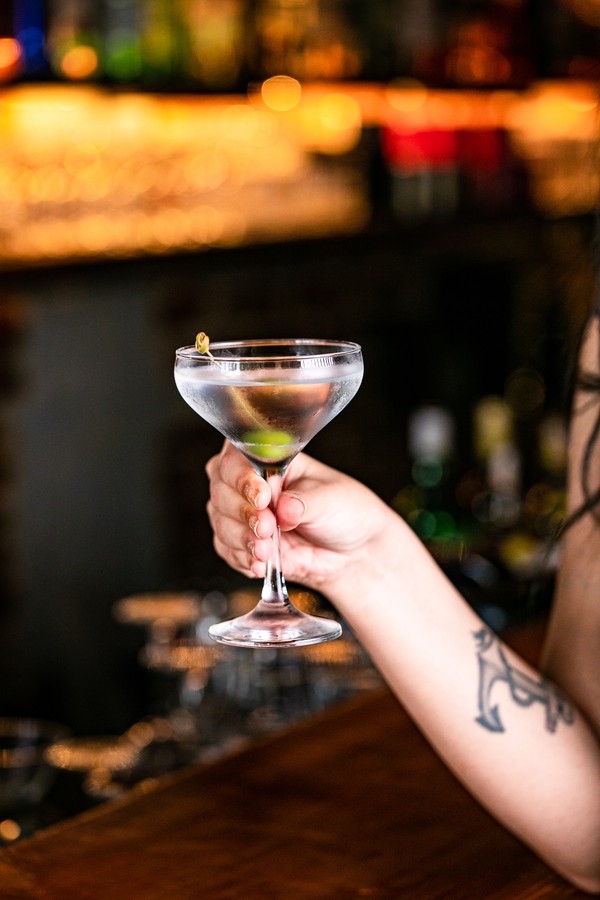 Dry Martini: descubra a história do clássico e veja onde tomar os ...