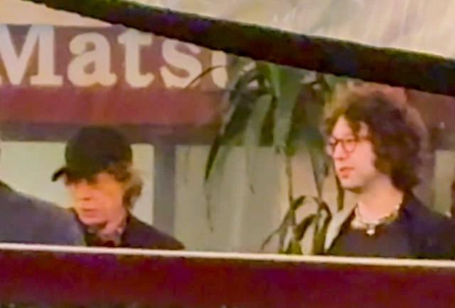 Mick Jagger e Lucas Jagger jantam juntos em Beverly Hills