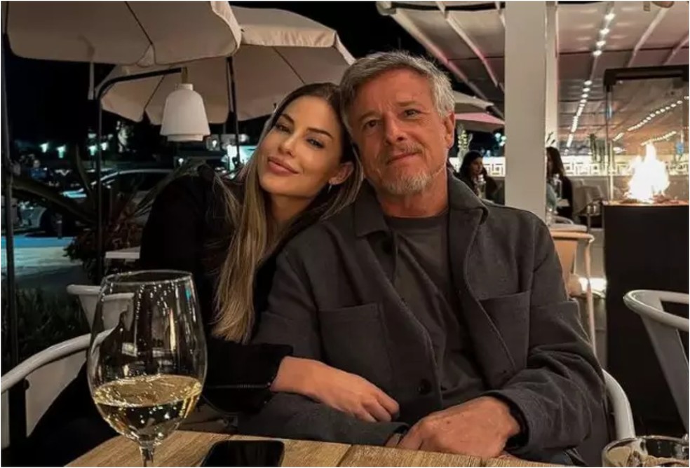 Marcello Novaes ganha elogio de professora de ioga, e ex-namorada do ...