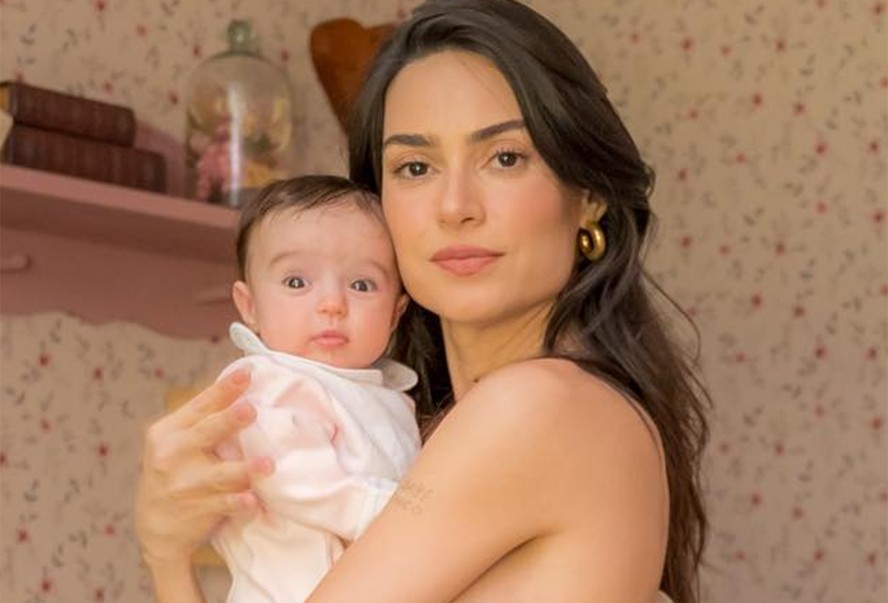 Thaila Ayala avalia privilégio de cuidar dos filhos: 'Todas essas vezes ...