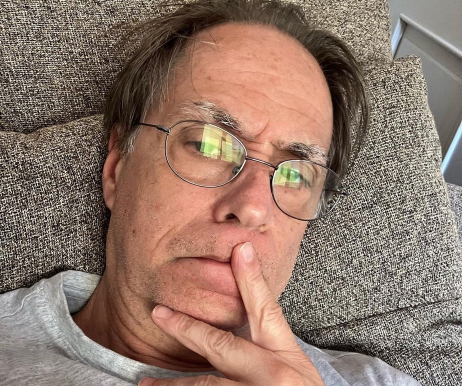 Pedro Cardoso afirma ter sido expulso de consulado brasileiro ...