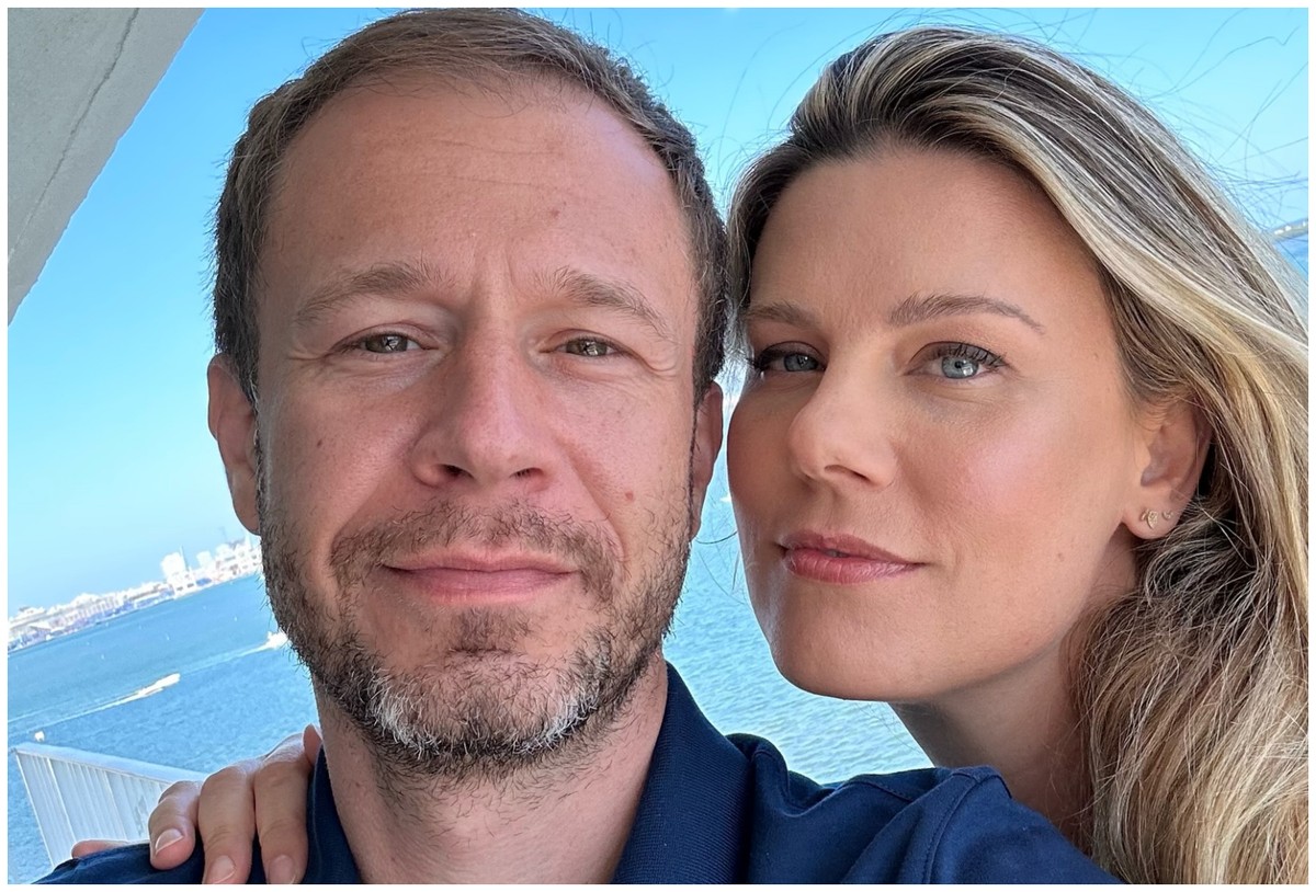 Daiana Garbin Parabeniza Tiago Leifert E Compartilha Fotos De Família