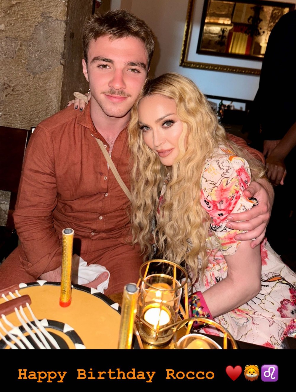 Madonna celebra aniversário do filho Rocco Ritchie em Portugal