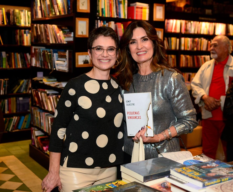 Fátima Bernardes e Sandra Annenberg se reencontram em evento