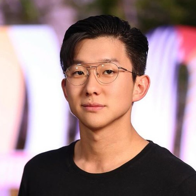 Saiba tudo sobre: Pyong Lee