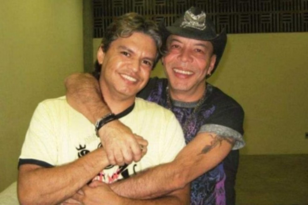 Filho mais velho de Chrystian revela motivo da ausência no velório ...