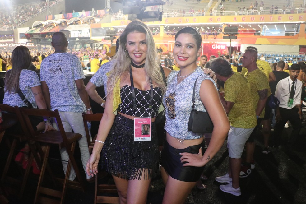 Layza Felizardo curte Carnaval no Rio após término polêmico com Amado Batista