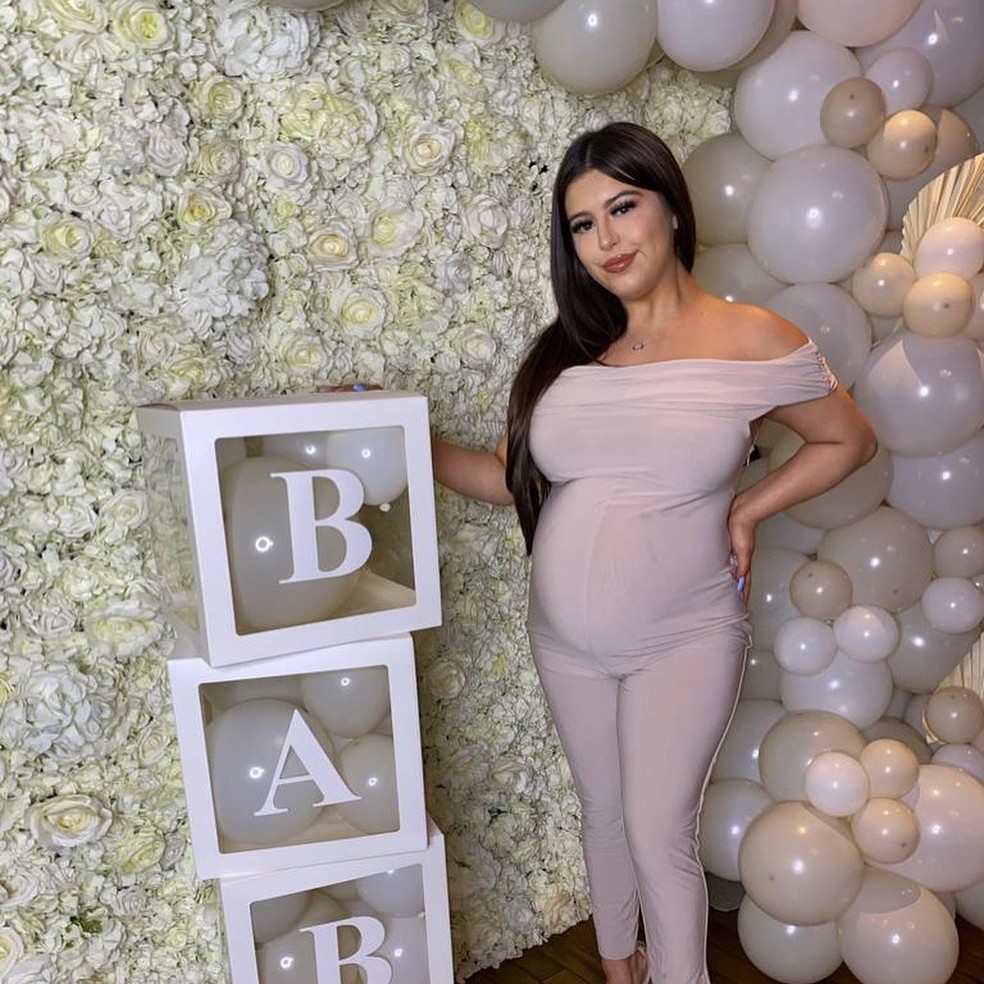 Lembra dela? Ex-estrela mirim da TV nos EUA dá à luz primeiro filho