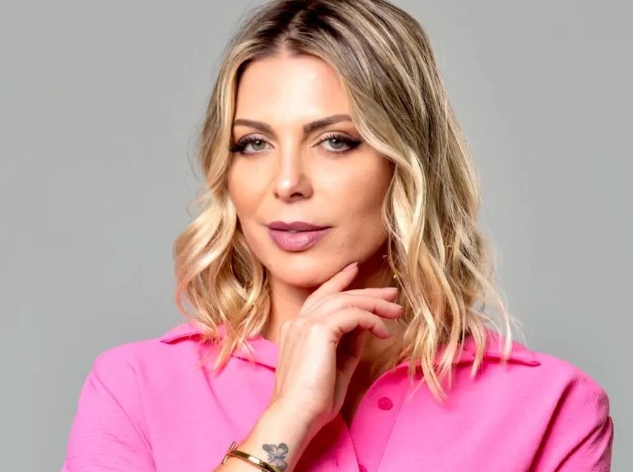 Solteira, Sheila Mello fala sobre retorno à paquera: 'Estou decepcionada'