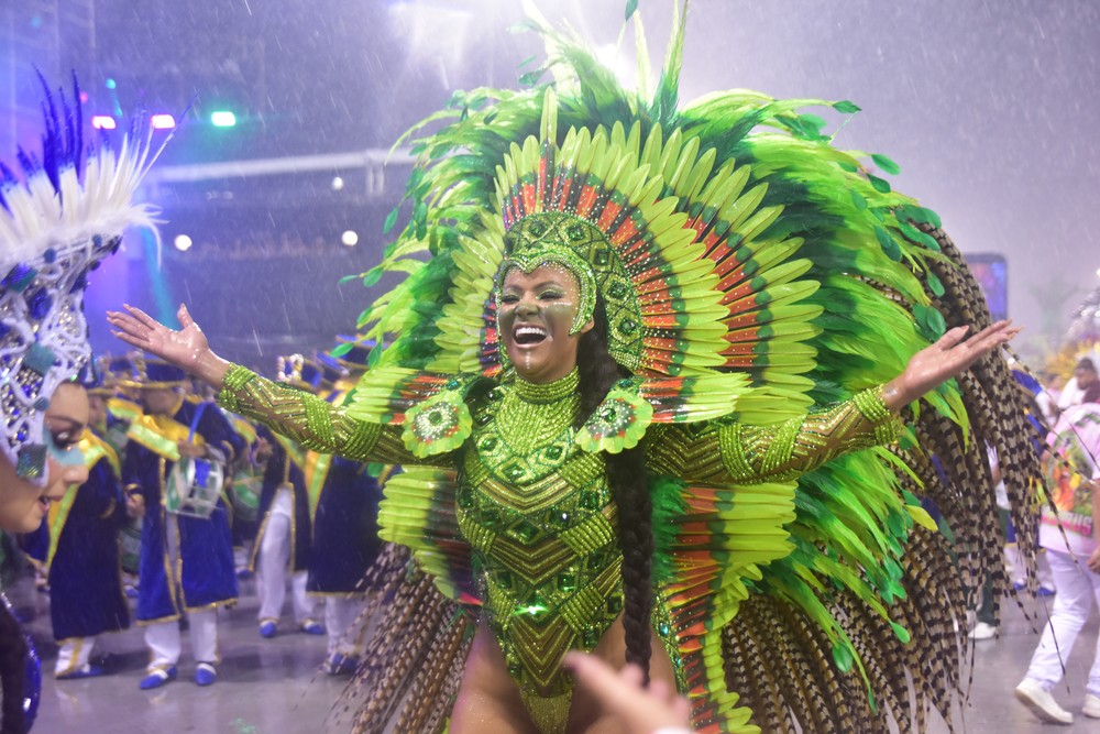 Veja as Rainhas de Bateria do primeiro dia do Grupo Especial de São Paulo