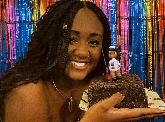 Saiba tudo sobre: Sarah Aline