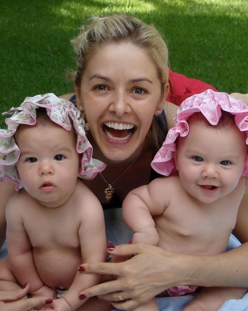 Bianca Rinaldi parabeniza gêmeas pelos 15 anos, e seguidores reagem ...