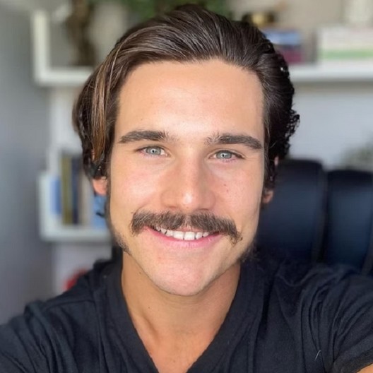 Saiba tudo sobre: Nicolas Prattes