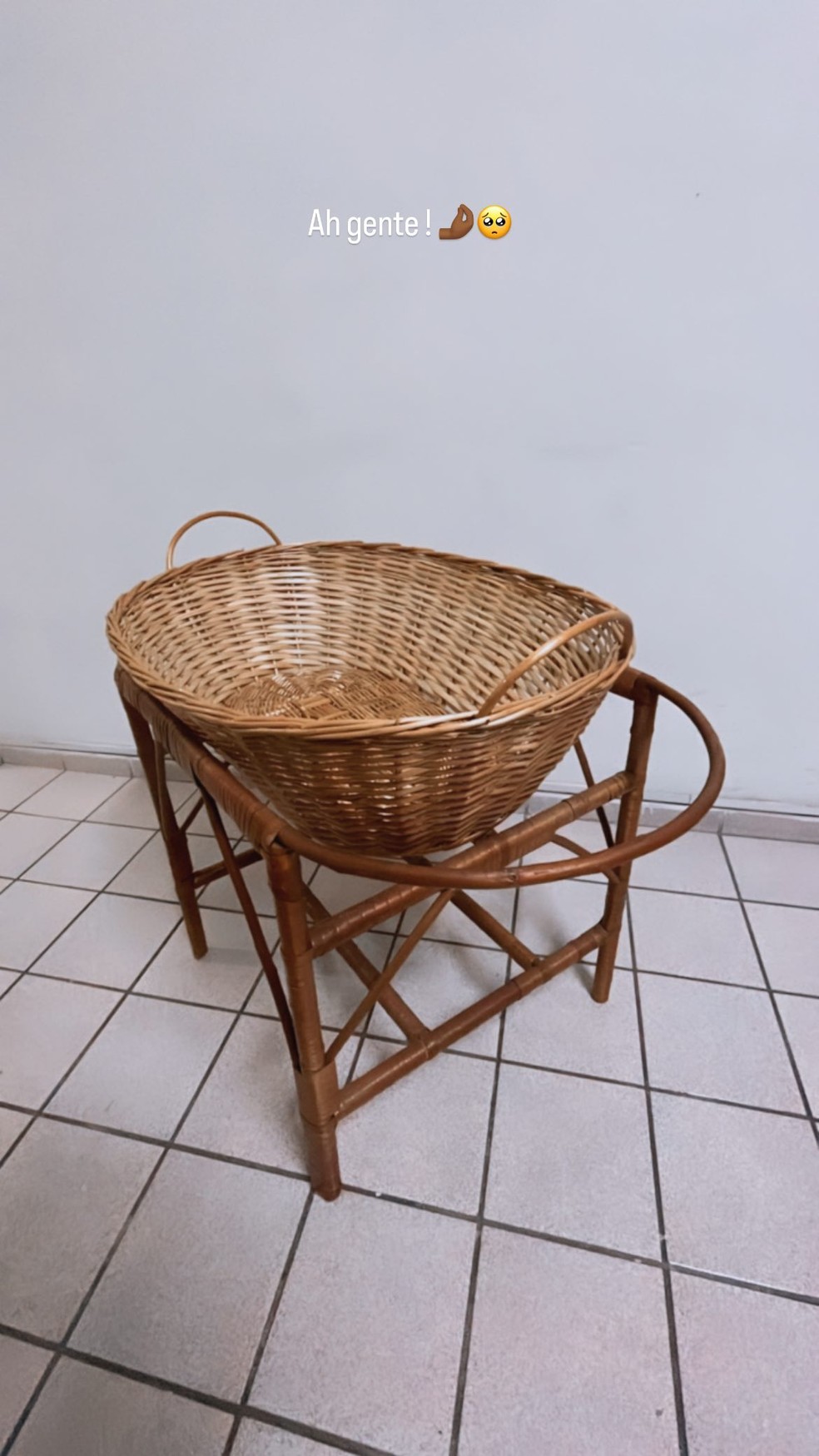Grávida de Vitão, modelo Suelen Gervasio mostra rostinho da bebê no ...