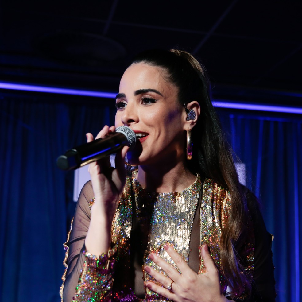 Wanessa Camargo chega com Dado Dolabella para show em camarote da ...