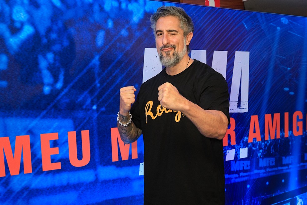 Marcos Mion recebe a filha e amigos famosos em lançamento de seu filme