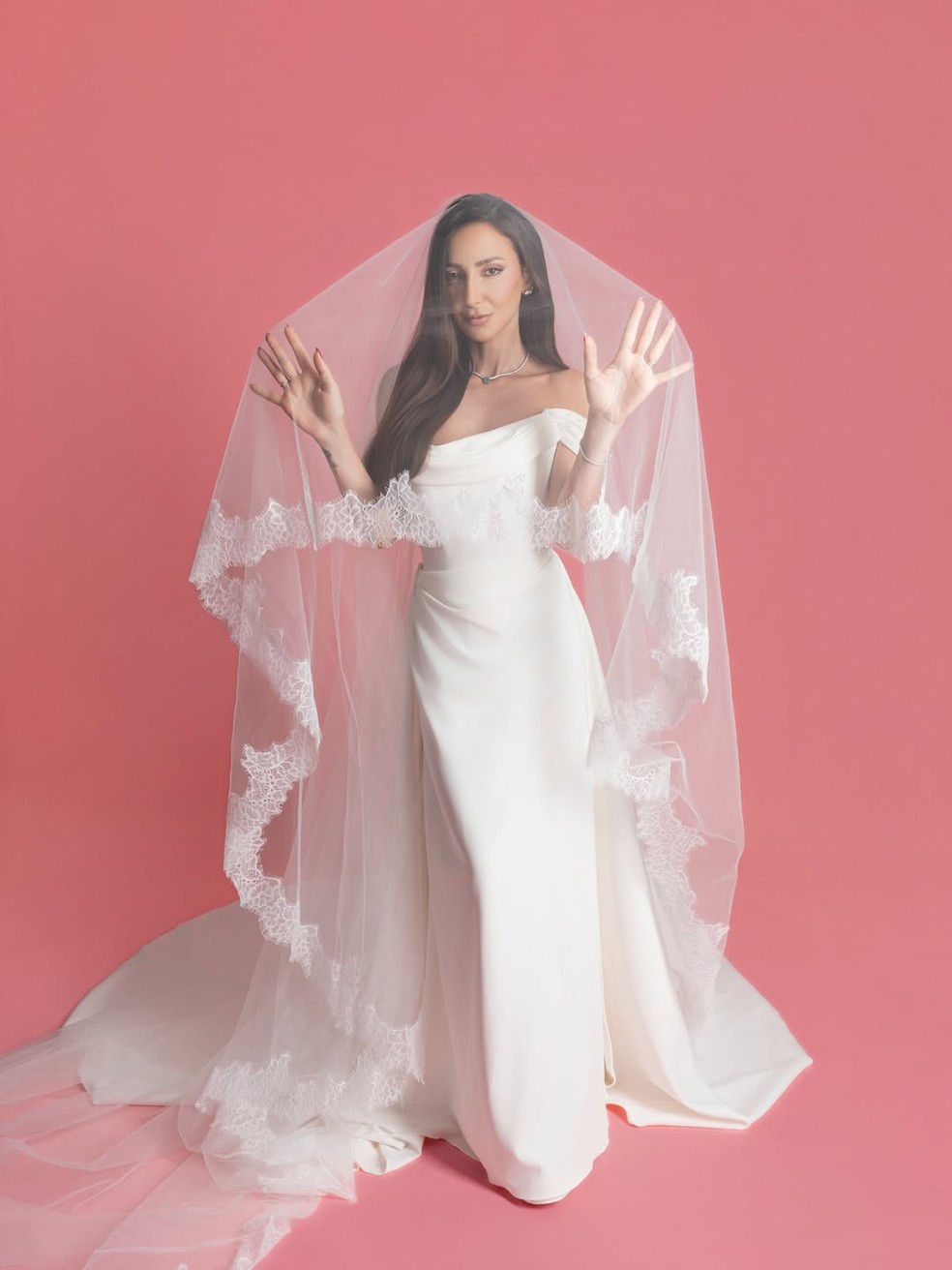 Maitê Lo Sardo publica fotos vestida de noiva para casamento com Léo ...