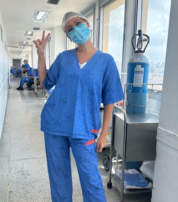 Ex-BBB Isabella Cecchi conclui internato de cirurgia: 'Amadurecimento ...