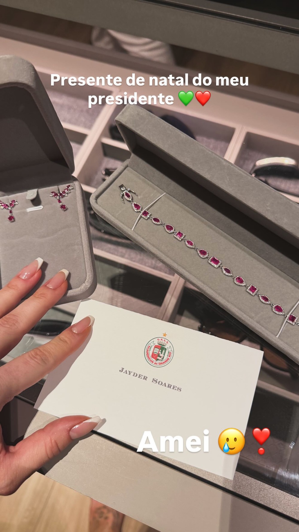 Virginia Fonseca acorda cedo já sambando e exibe presente que ganhou do ...