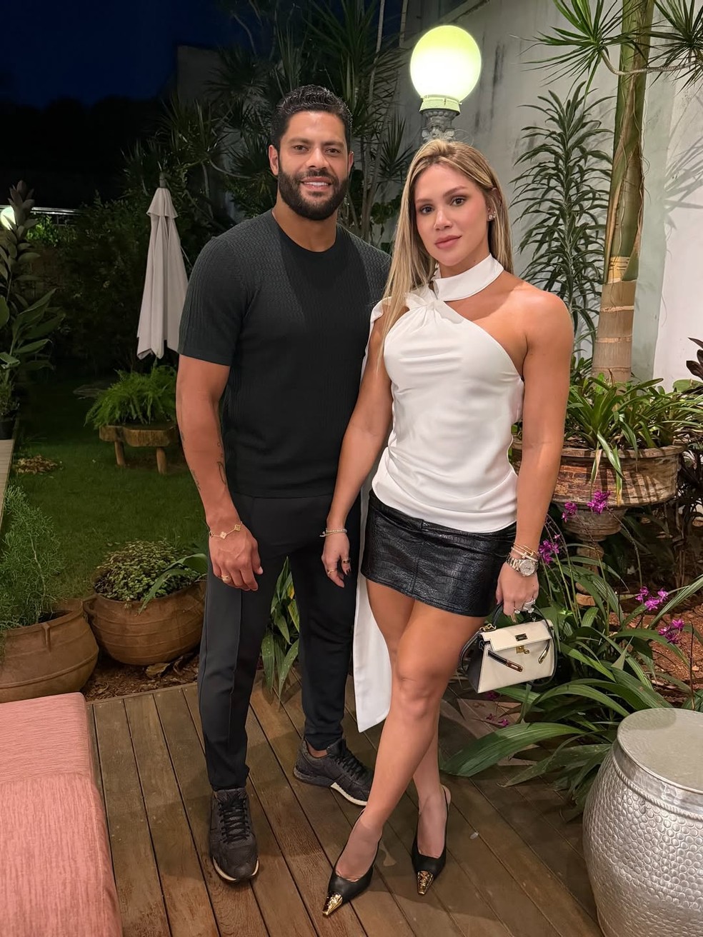 Hulk se declara para a esposa: 'Nosso amor só cresce'