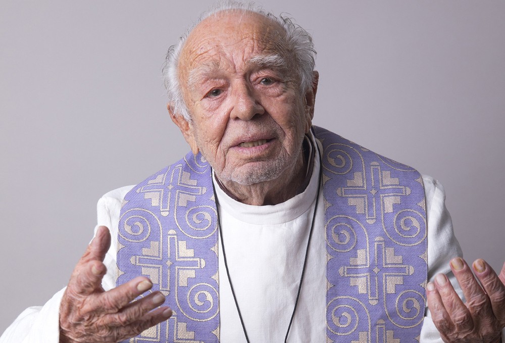 Morre o ator Emiliano Queiroz, aos 88 anos, no Rio de Janeiro