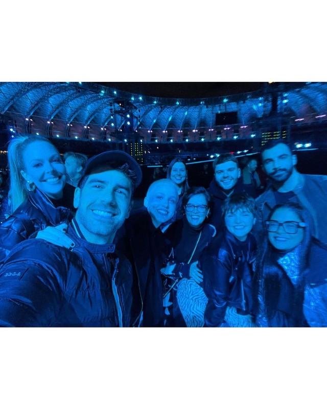 Marcos Pitombo confirma namoro com diretor de marketing; saiba quem é