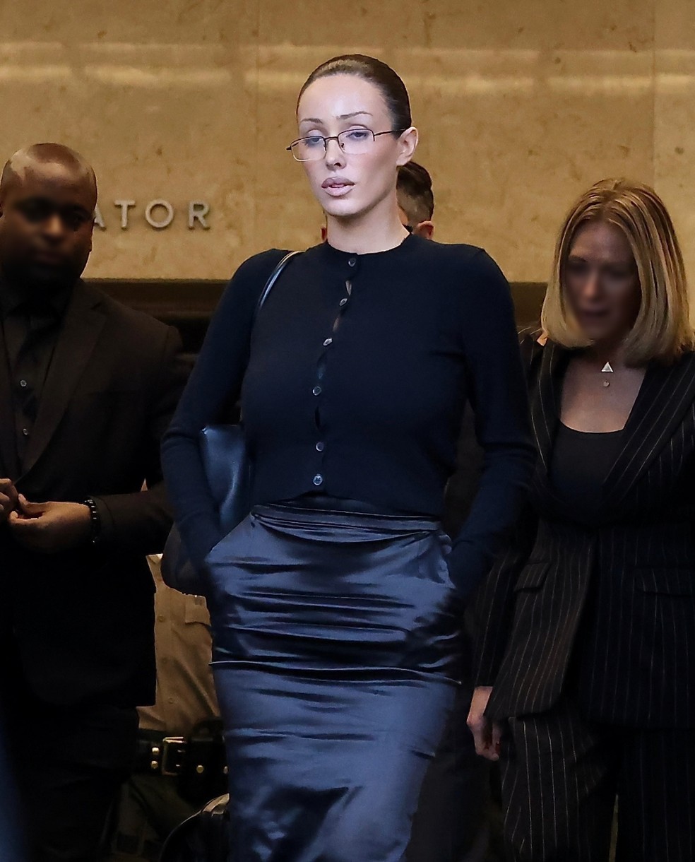 Bianca Censori, esposa de Kanye West, surpreende com roupa escolhida ...