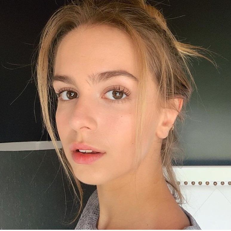 Saiba tudo sobre: Isabella Scherer