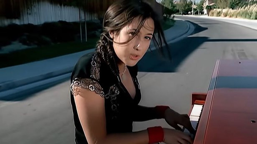Vanessa Carlton aparece diferente 21 anos após estourar com 'A Thousand ...