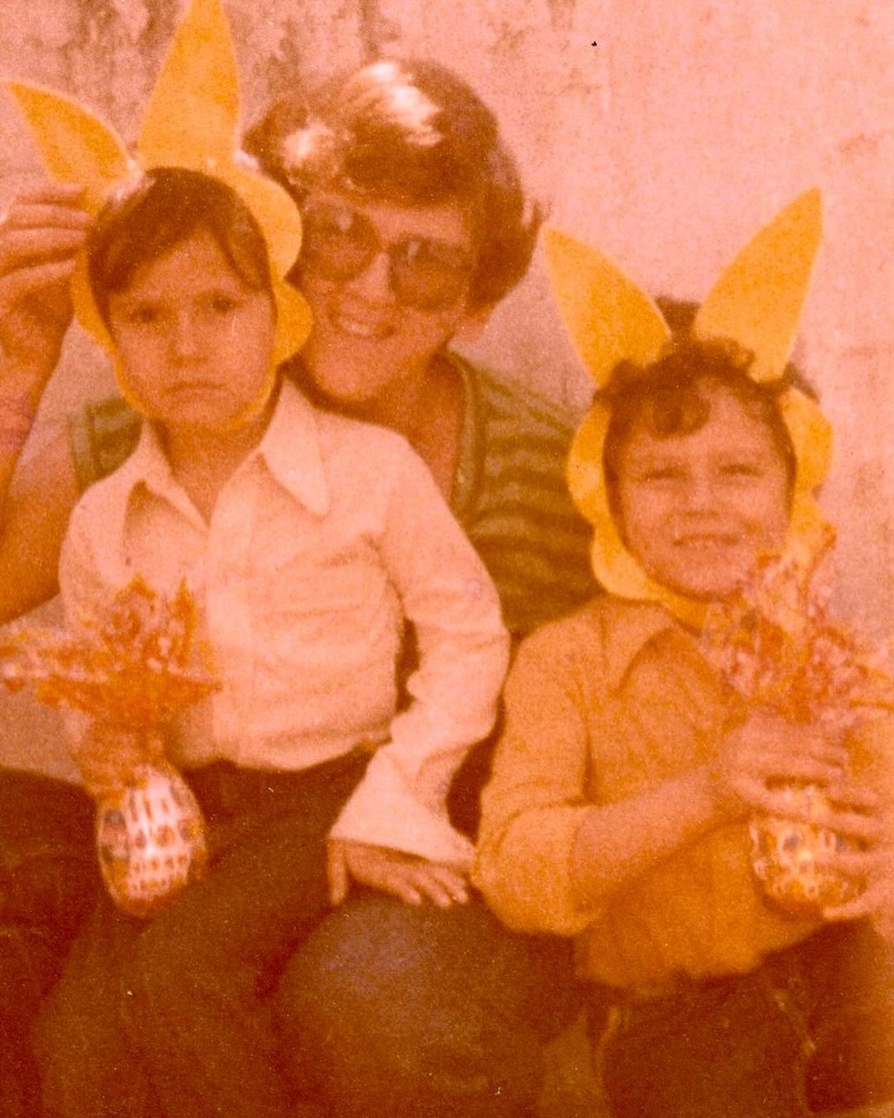 Morre mãe dos atores Selton e Danton Mello aos 83 anos