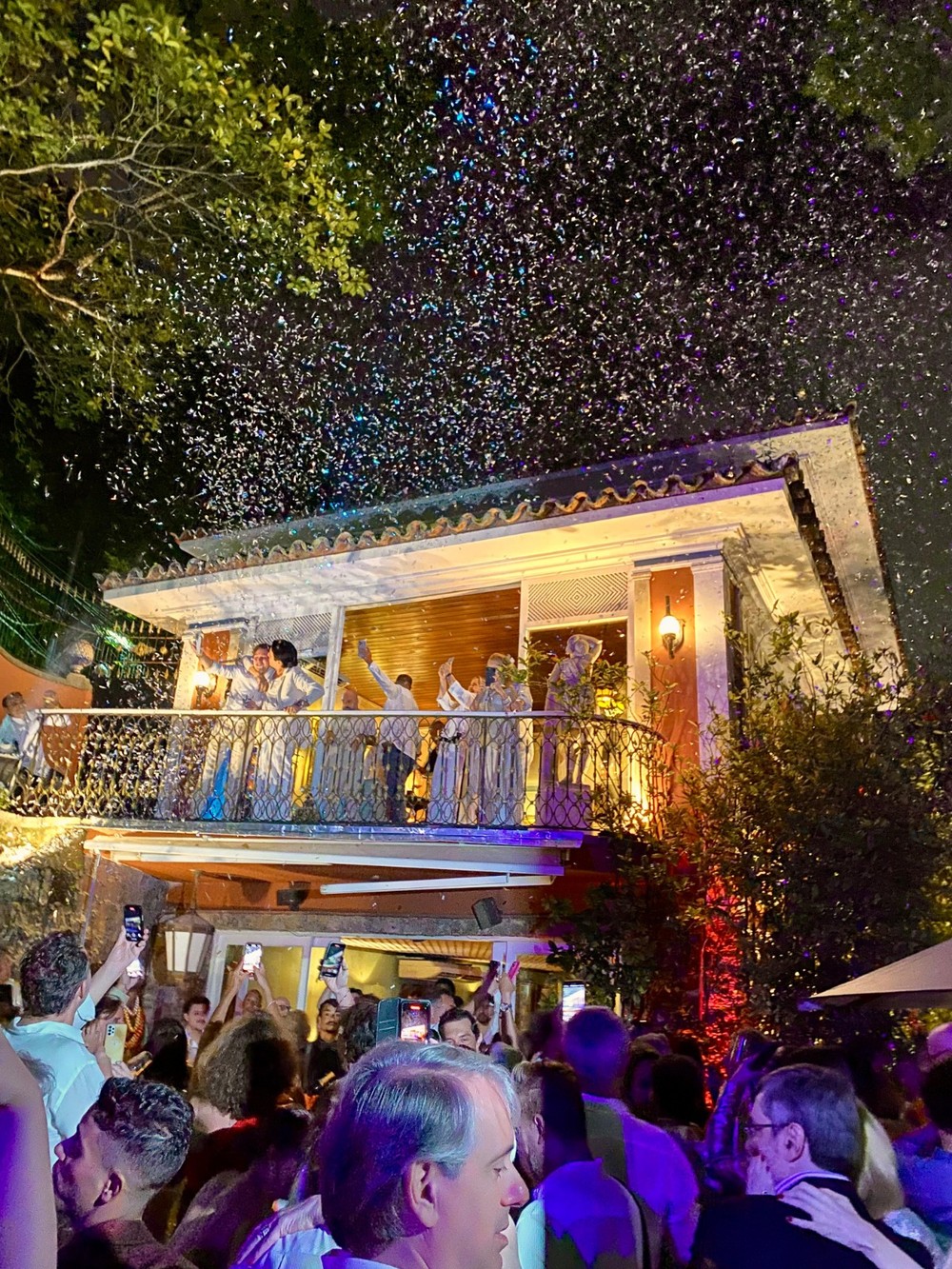 Stênio Garcia, Marilene Saade e Jayme Periard curtem Ano-Novo na casa ...